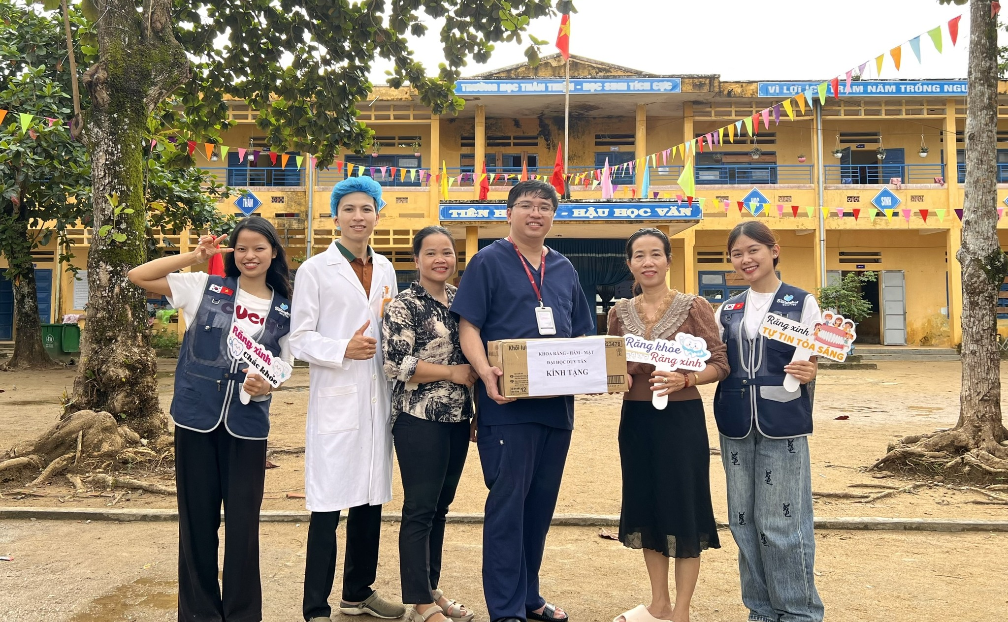 TIN TỨC KHOA RĂNG HÀM MẶT - Đại học Duy Tân